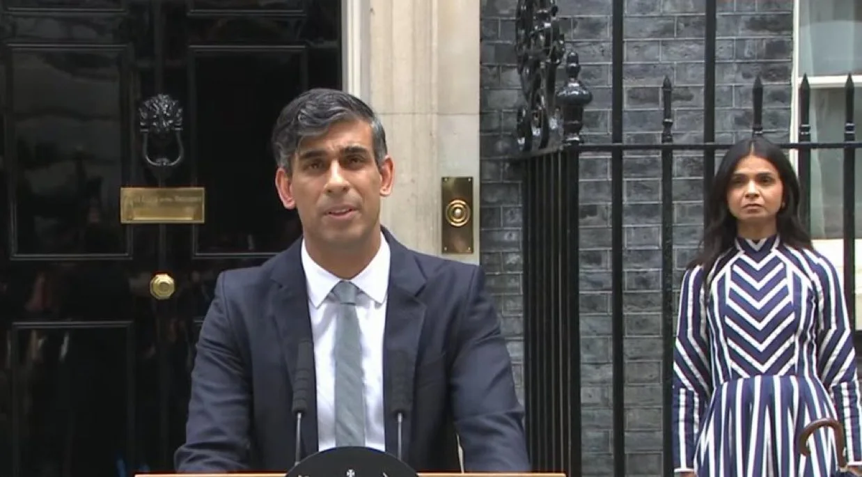 Reino Unido: Sunak presentó su renuncia como primer ministro tras aplastante derrota en las ...